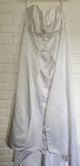 David's Bridal | Dresses | White Satin Strapless Aline Wedding Dress ...